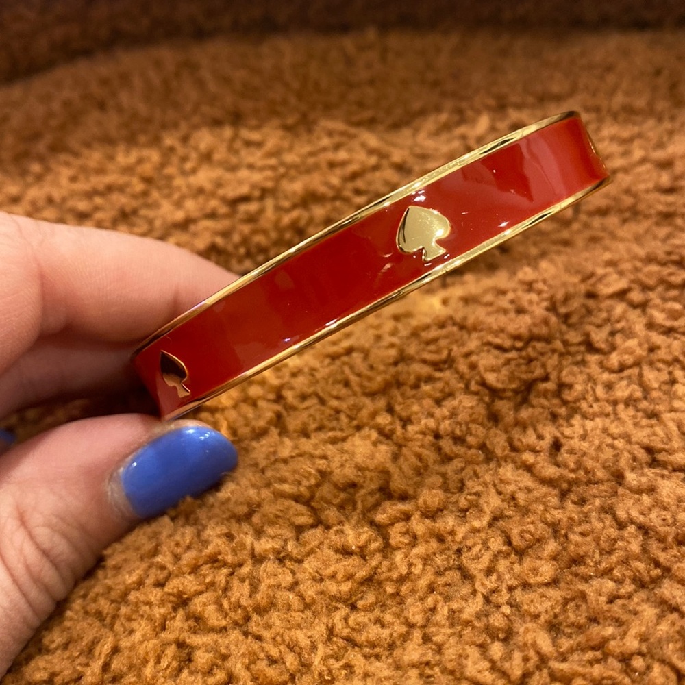 Red Kate Spade Bracelet With Gold Spades - Gem